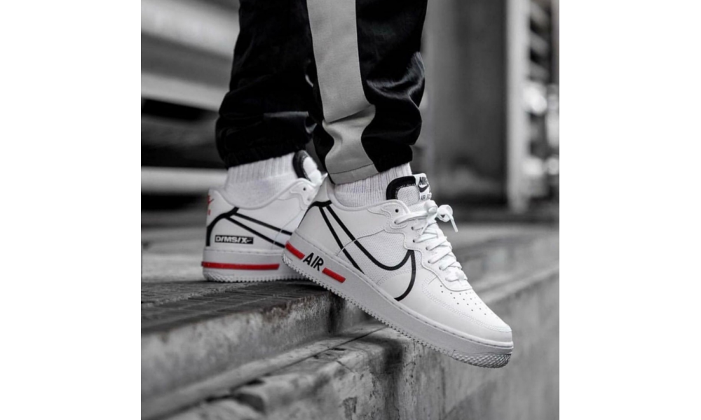 Air force 1 react white black red store